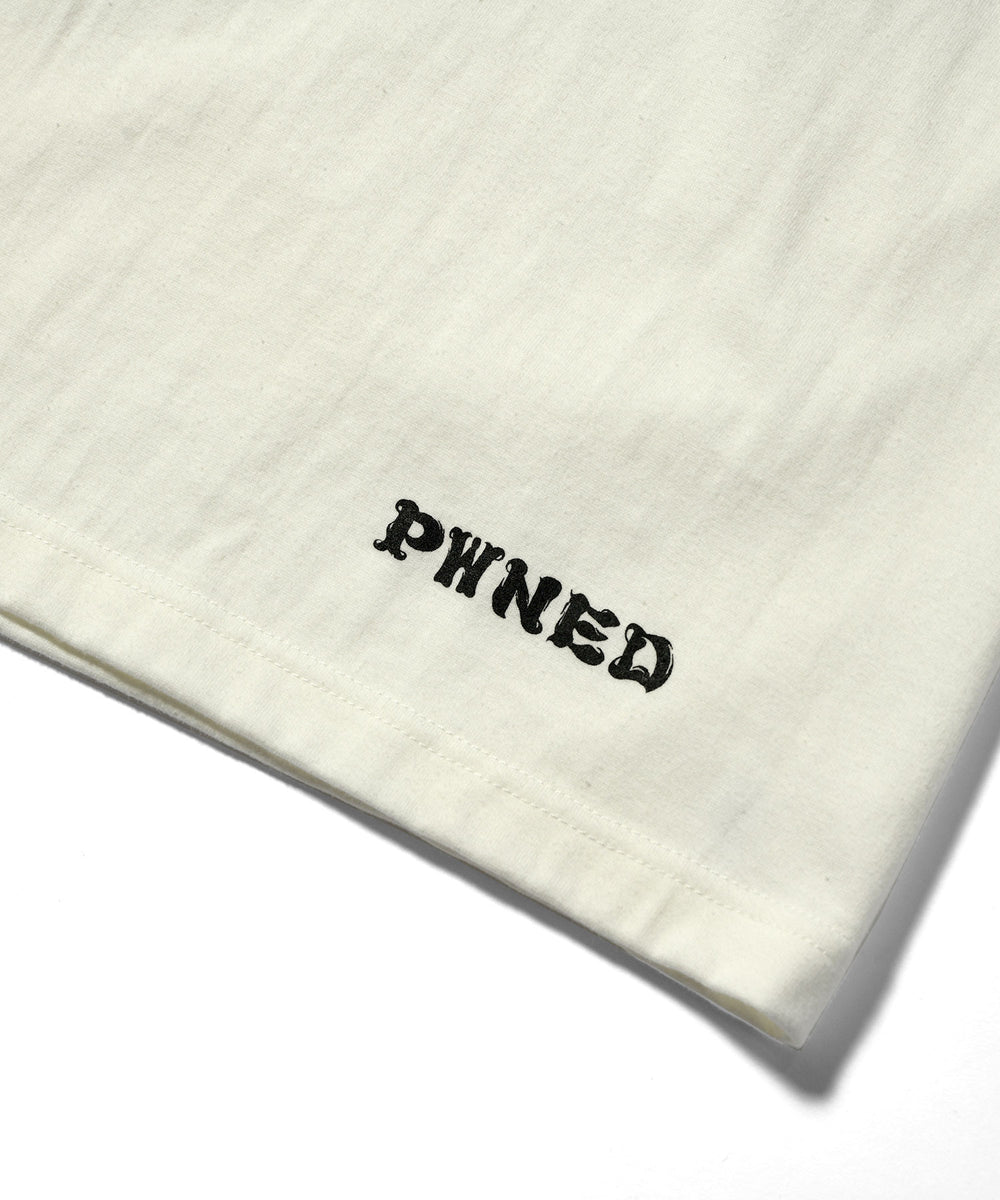 SOLIDBLACKLINE × PWNED TRADITIONAL LOGO TEE｜PW23SS05 – highbreedclub